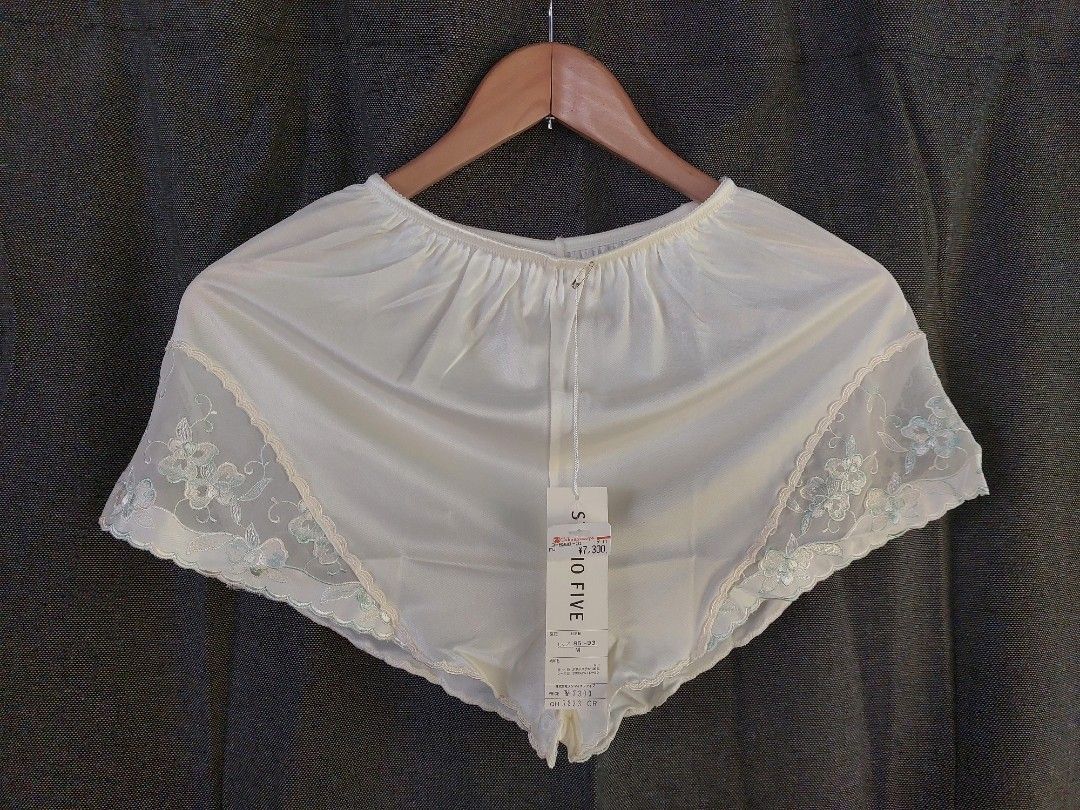 Studio Five Lingerie, Women's Fashion, Undergarments & Loungewear on ...