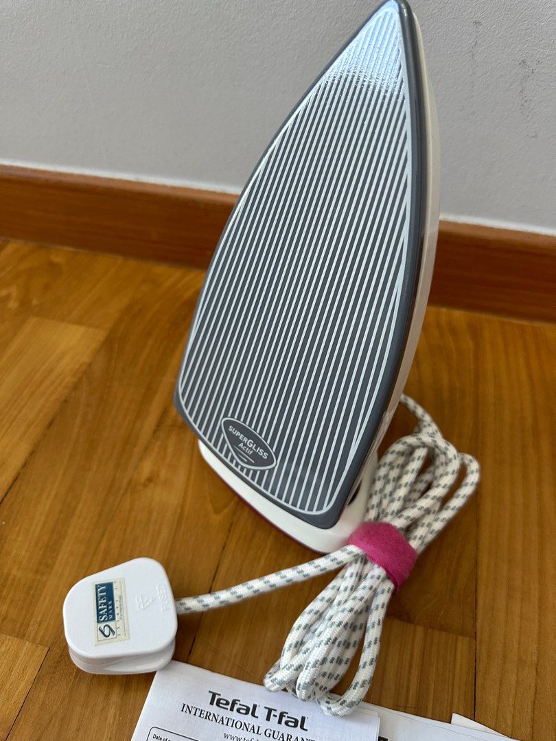 Tefal Easygliss 1200W Dry Iron FS4030, TV & Home Appliances, Irons & Steamers on Carousell
