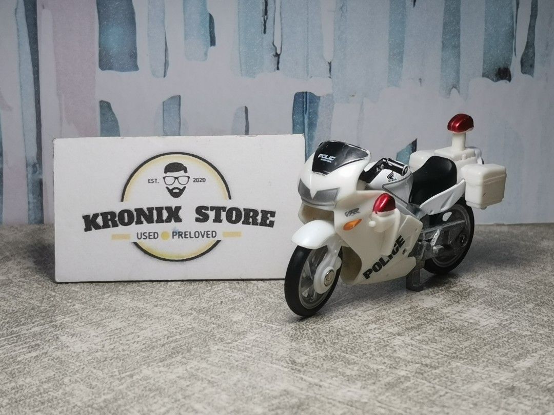Tomica Honda VFR800 Police, Hobbies & Toys, Toys & Games on Carousell