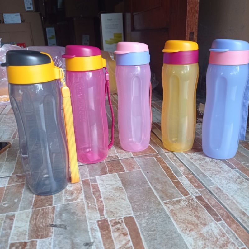 Tupperware eco bottle 500ml, Furniture & Home Living, Kitchenware ...