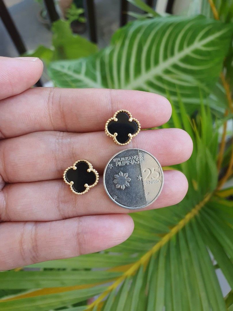 Vca 18k saudi gold, Women's Fashion, Jewelry & Organizers, Earrings on ...