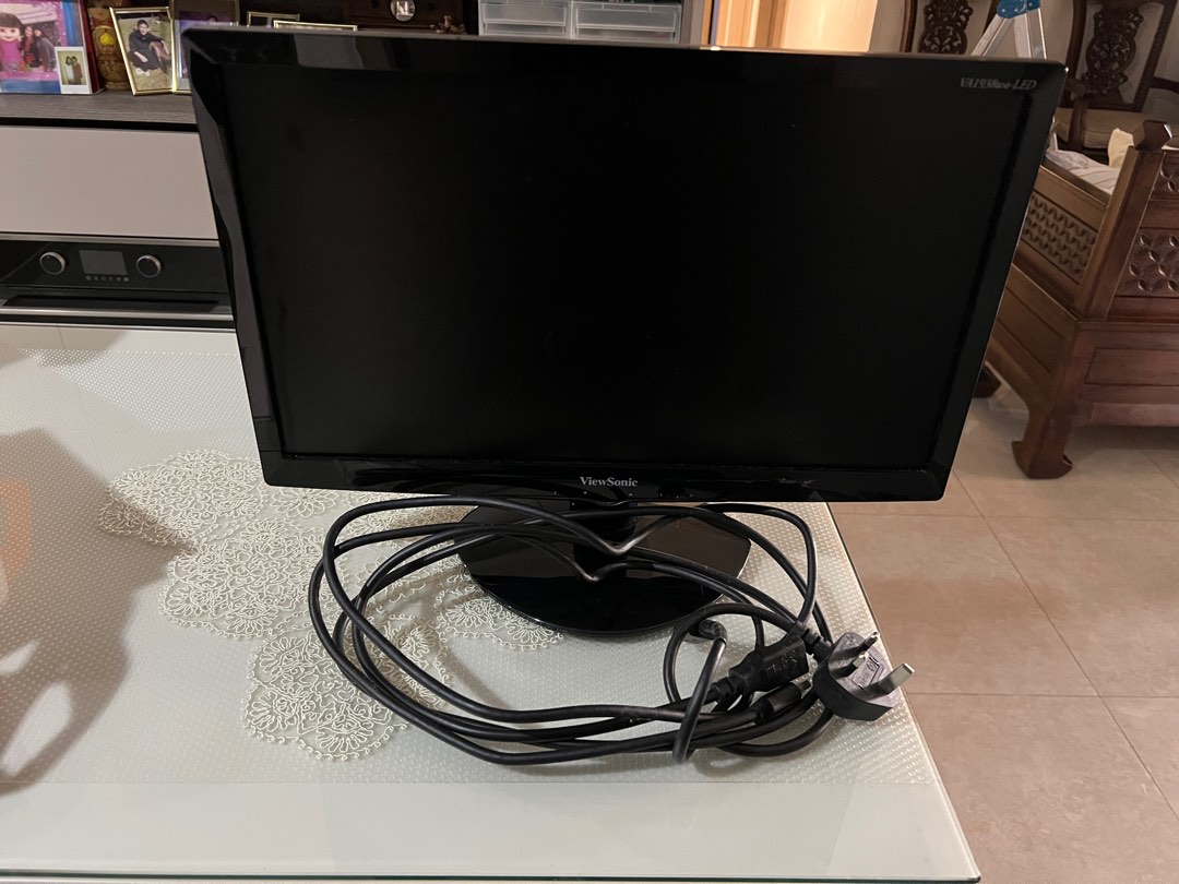 ViewSonic Monitor VA1938wa-LED, Computers & Tech, Desktops on Carousell