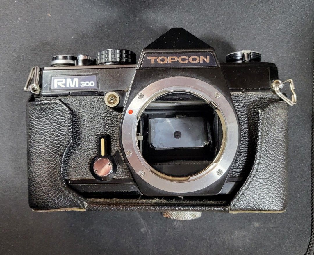 Vintage Black Topcon RM300 Camera Body (Needs Fixing), Photography ...