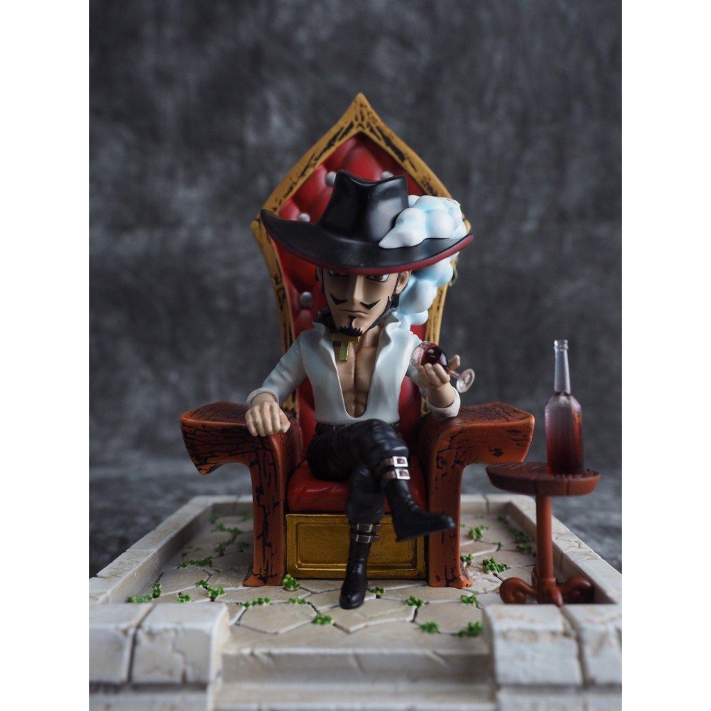 YZ STUDIO MIHAWK GK ONE PIECE STATUE, Hobbies & Toys, Toys & Games on ...