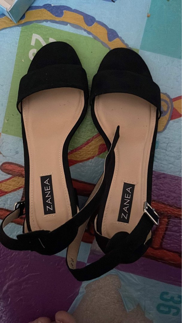 Zanea, Women's Fashion, Footwear, Sandals on Carousell