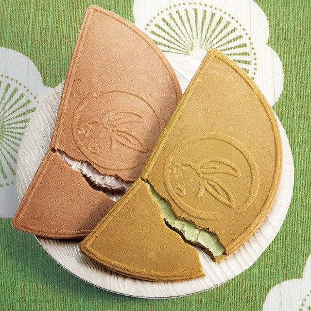 3 Half moon cookies KAMAKURA HANGETSU, Food & Drinks, Packaged ...