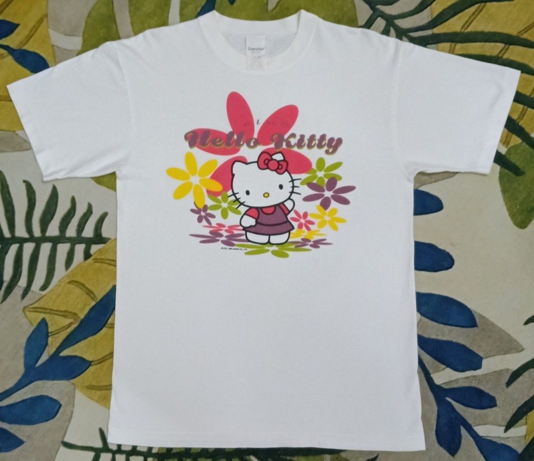 [ M ] - Vintage 90s Club Hello Kitty Tee, Men's Fashion, Tops & Sets ...