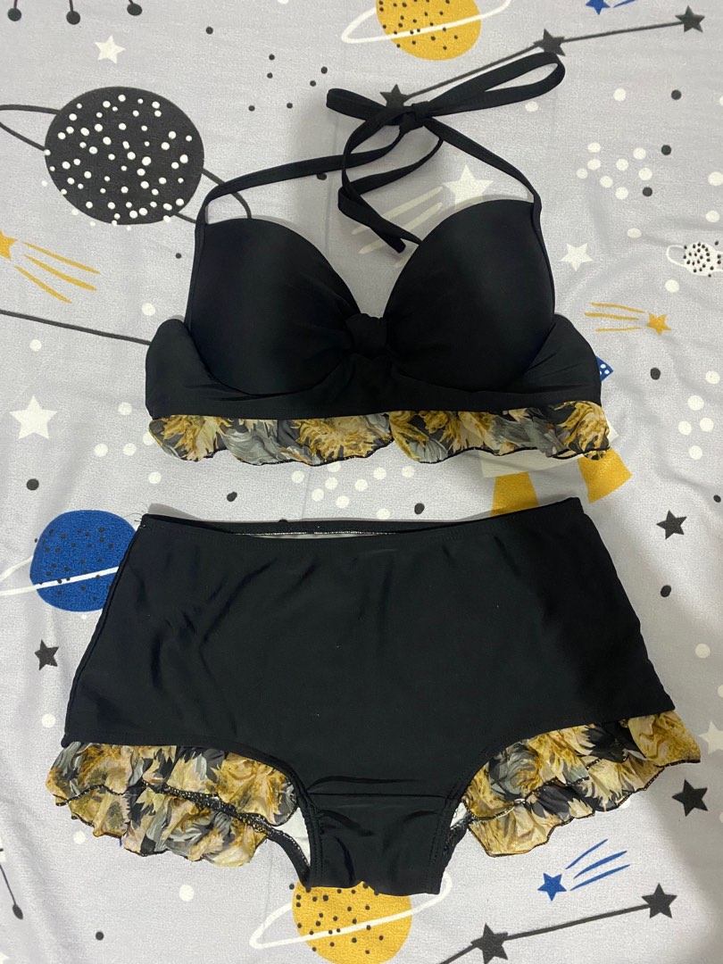 Two piece black bikini, Women's Fashion, Swimwear, Bikinis & Swimsuits ...
