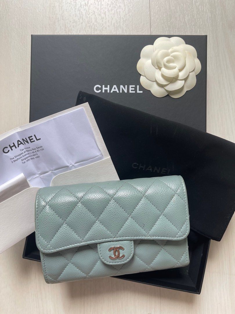 Chanel classic Medium Flap Wallet, Luxury, Bags & Wallets on Carousell