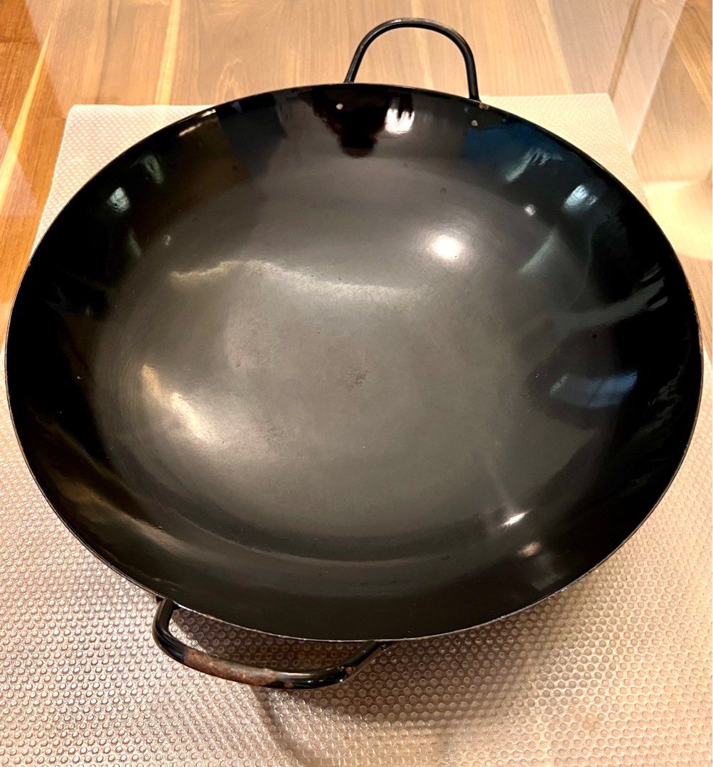 Chinese Wok 40cm diameter, Furniture & Home Living, Kitchenware ...