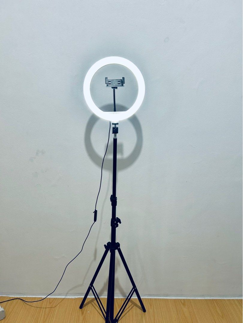 Circular light for vlogging and photography, Photography, Photography ...