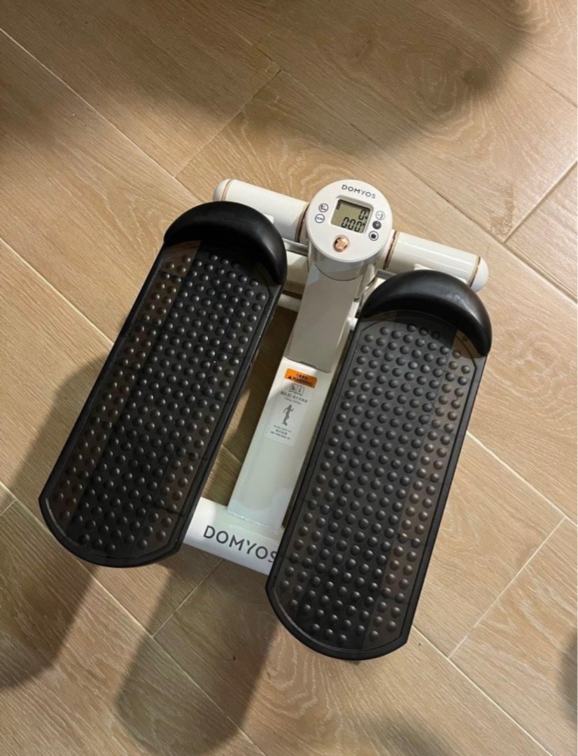Decathlon stepper almost new, 運動產品, 運動與健身, 運動與健身 - 有氧健身器材 - Carousell