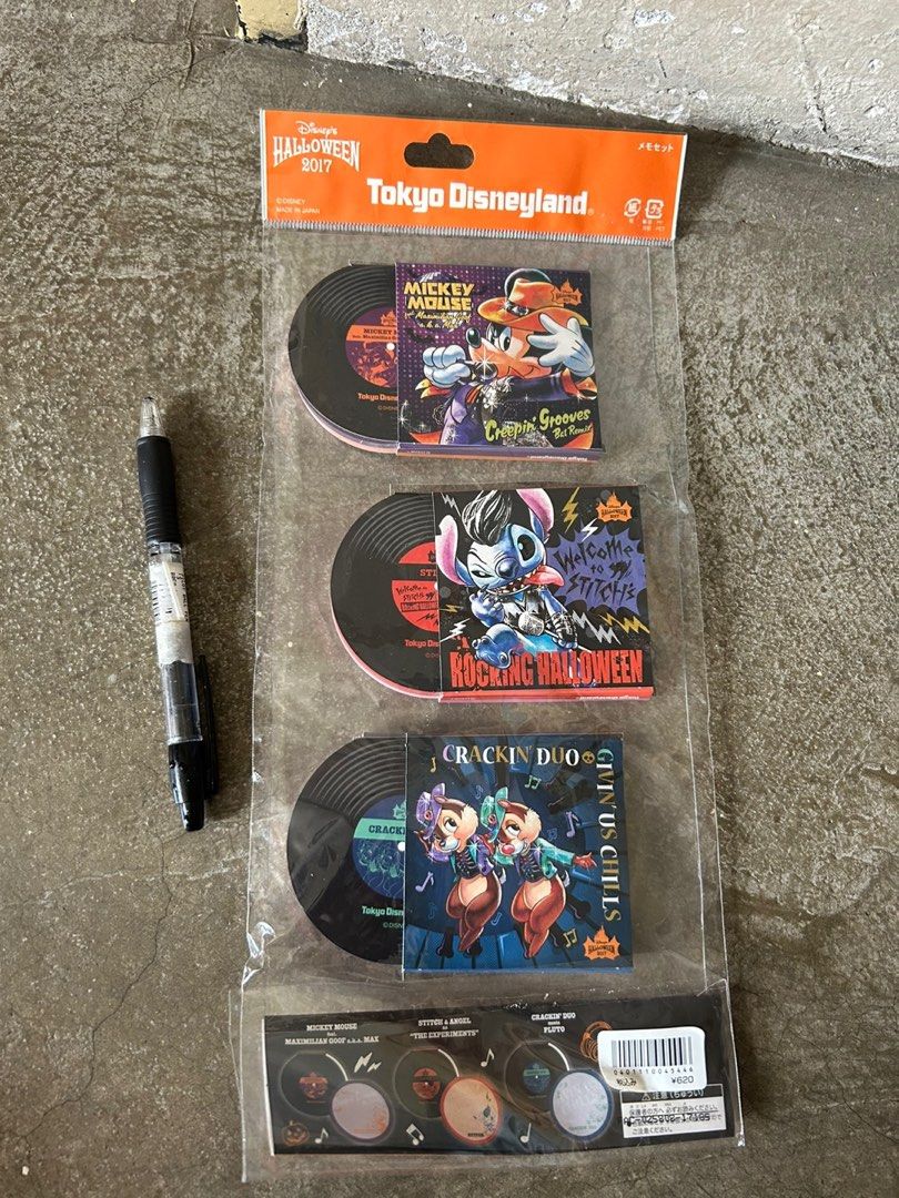 Disney Mickey Mouse memo pad set, Hobbies & Toys, Stationery & Craft ...