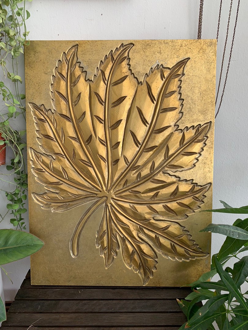 Large Gold leaves , Furniture & Home Living, Home Decor, Frames ...