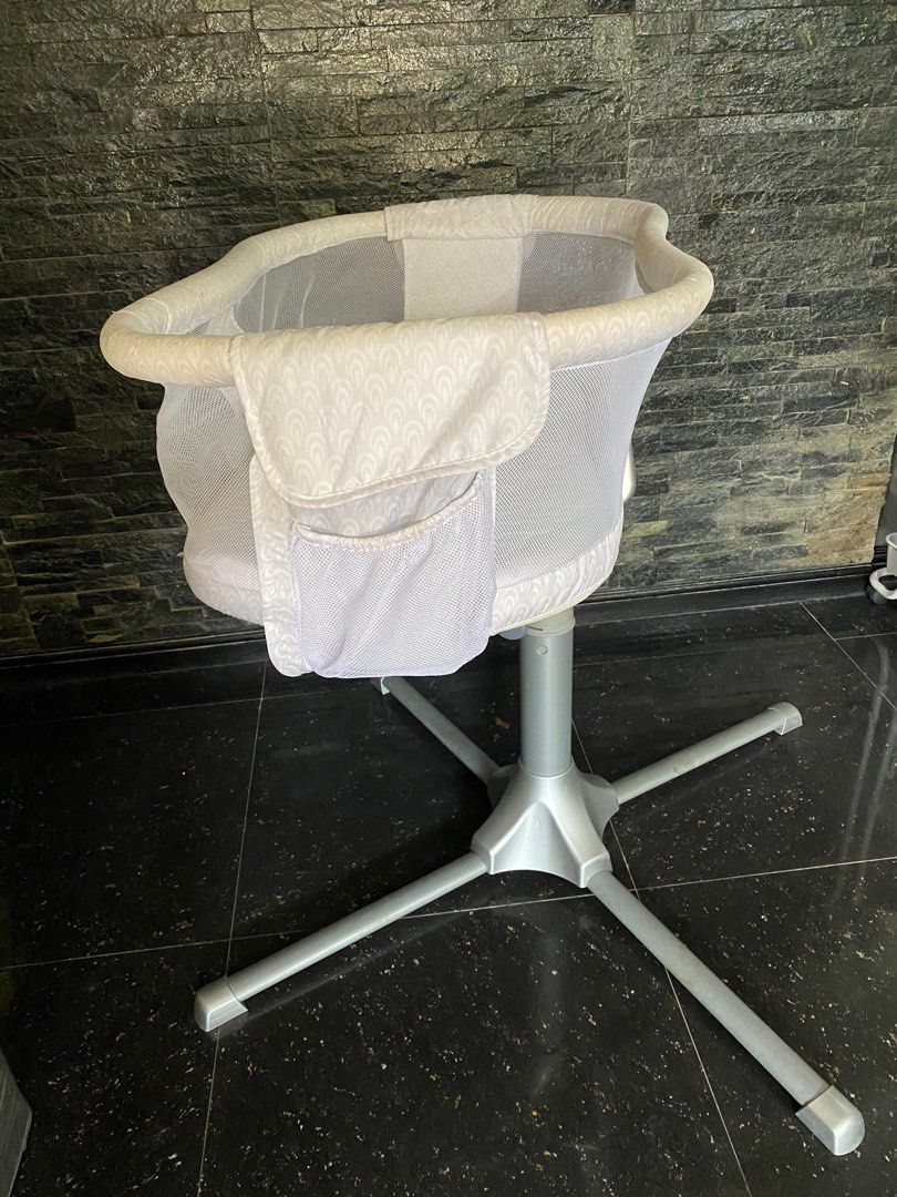 Halo Bassinet, Babies & Kids, Baby Nursery & Kids Furniture, Cots ...