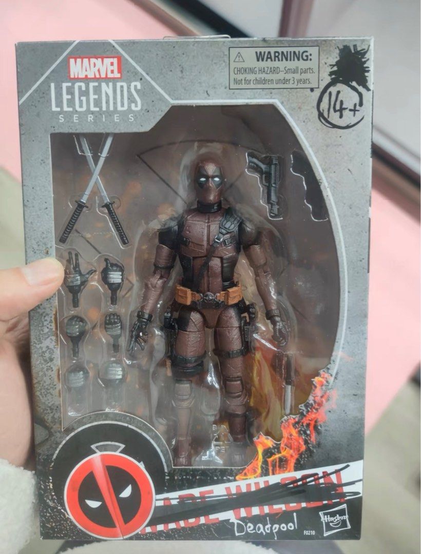 HASBRO MARVEL LEGENDS DEADPOOL LIMITED BURNED SUIT, Hobbies & Toys ...
