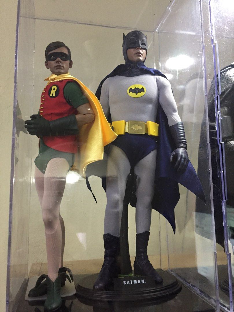 Hot Toys Batman And Robin Hobbies And Toys Toys And Games On Carousell