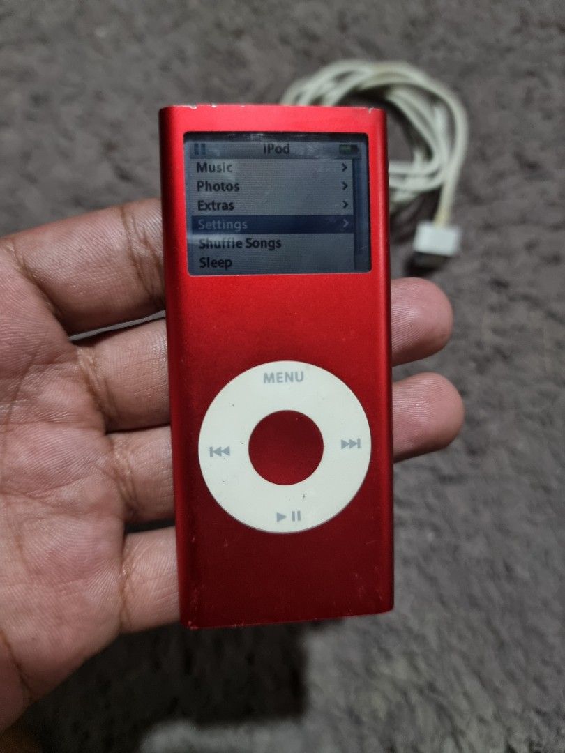 ipod nano 2nd gen 8gb red edition, Audio, Portable Music Players on Carousell