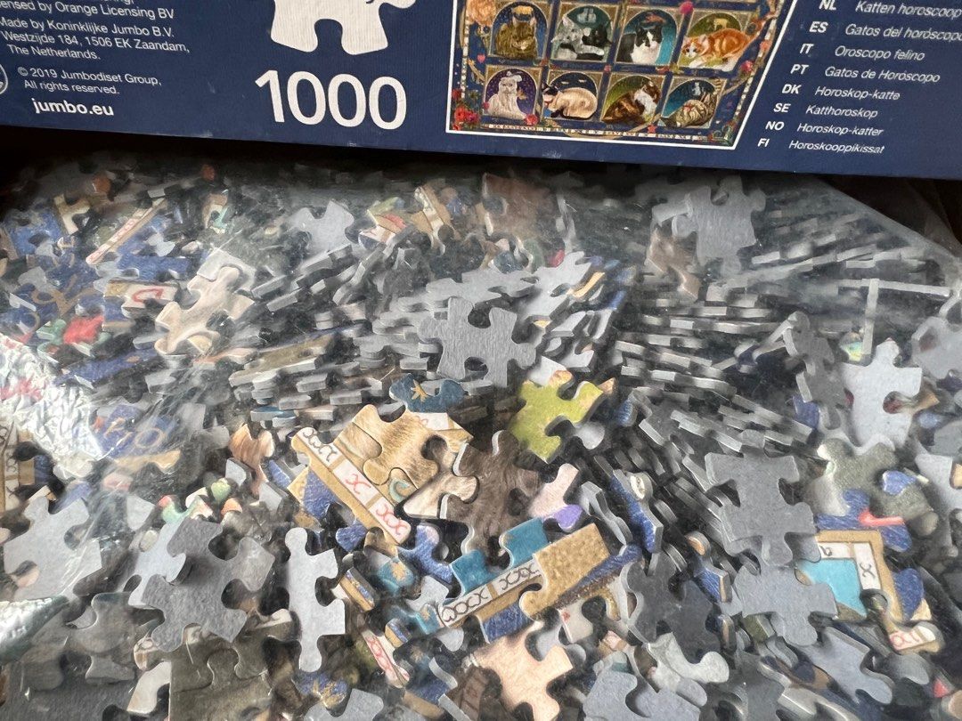 Jigsaw puzzle Jumbo 1000 piece, Hobbies & Toys, Toys & Games on Carousell