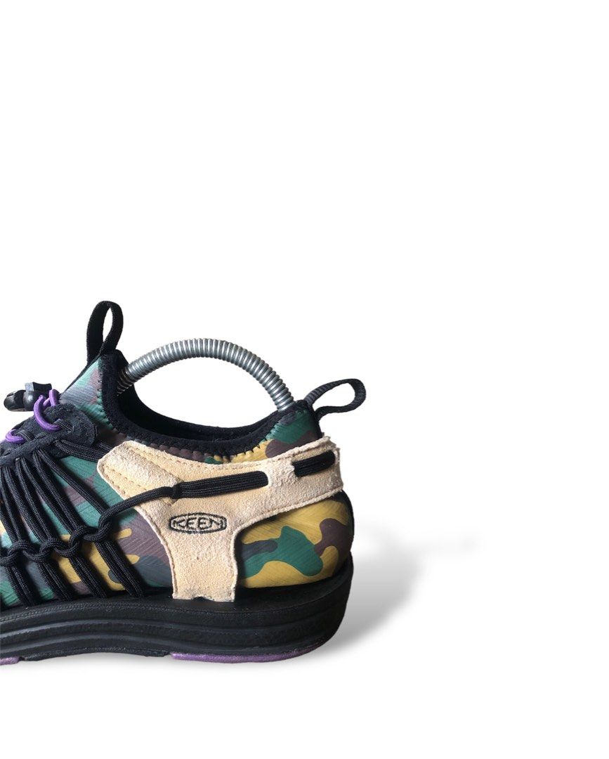 KEEN UNEEK HT PARACORD CAMO SPORT SANDALS on Carousell