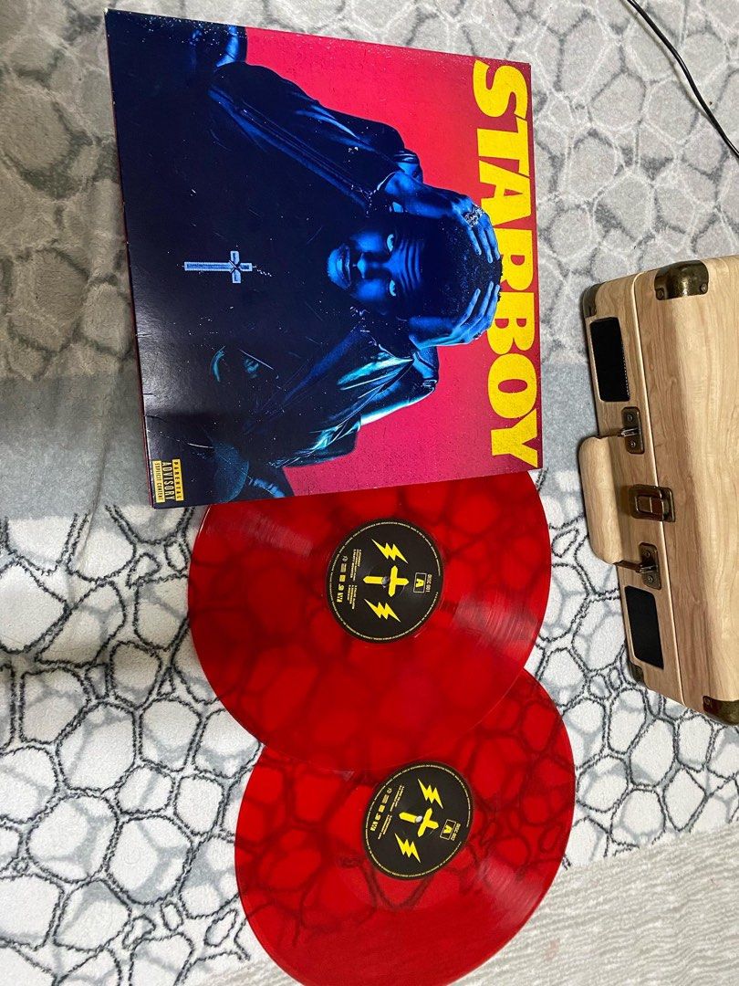 Limited Edition Weeknd Vinyl and Recorder., 書籍、休閒與玩具, 樂器、音樂相關, 黑膠唱片在旋轉拍賣