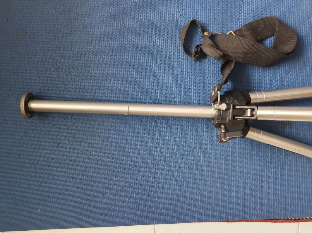 Manfrotto Art Model #055 - a vintage professional tripod, Photography ...