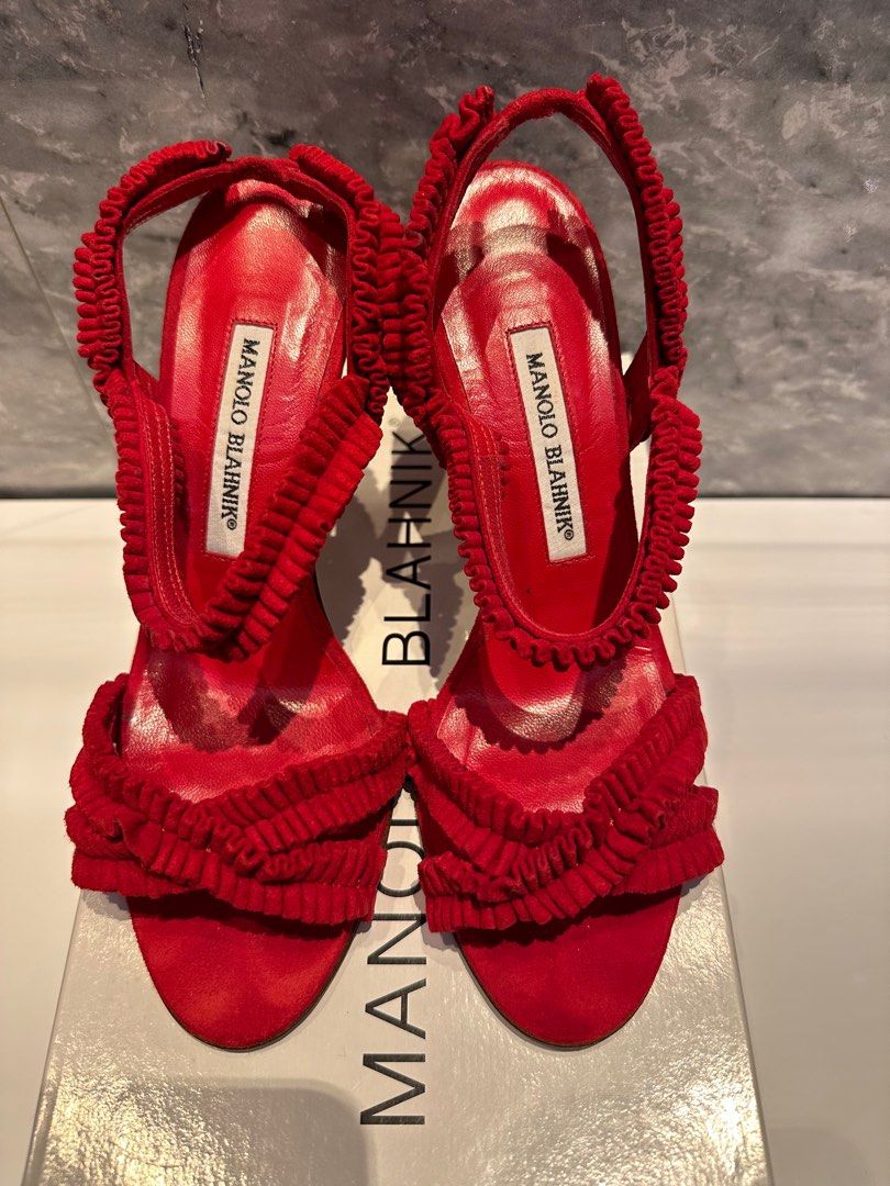 Manolo Blanik, 女裝, 鞋, 高跟鞋 - Carousell
