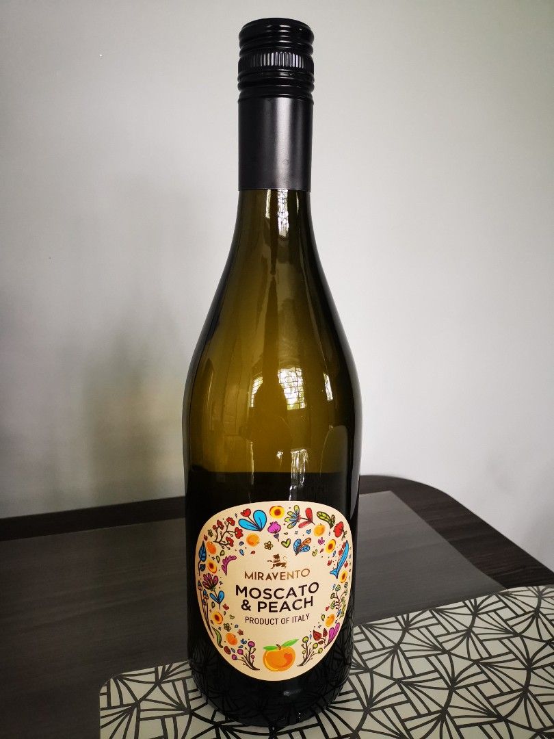 Miravento Moscato & Peach White Wine, Food & Drinks, Alcoholic ...