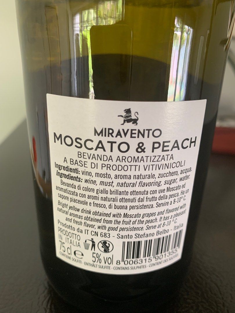 Miravento Moscato and Peach White Wine, Food & Drinks, Alcoholic ...