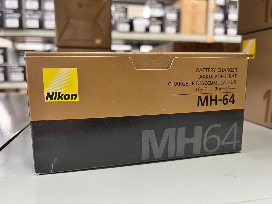 Nikon MH-62, MH-64 battery charger, 攝影器材, 攝影配件, 電池及充電器 - Carousell