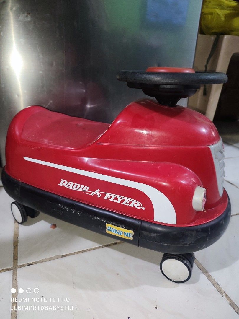 Radio flyer classic bumper car, Babies & Kids, Infant Playtime on Carousell