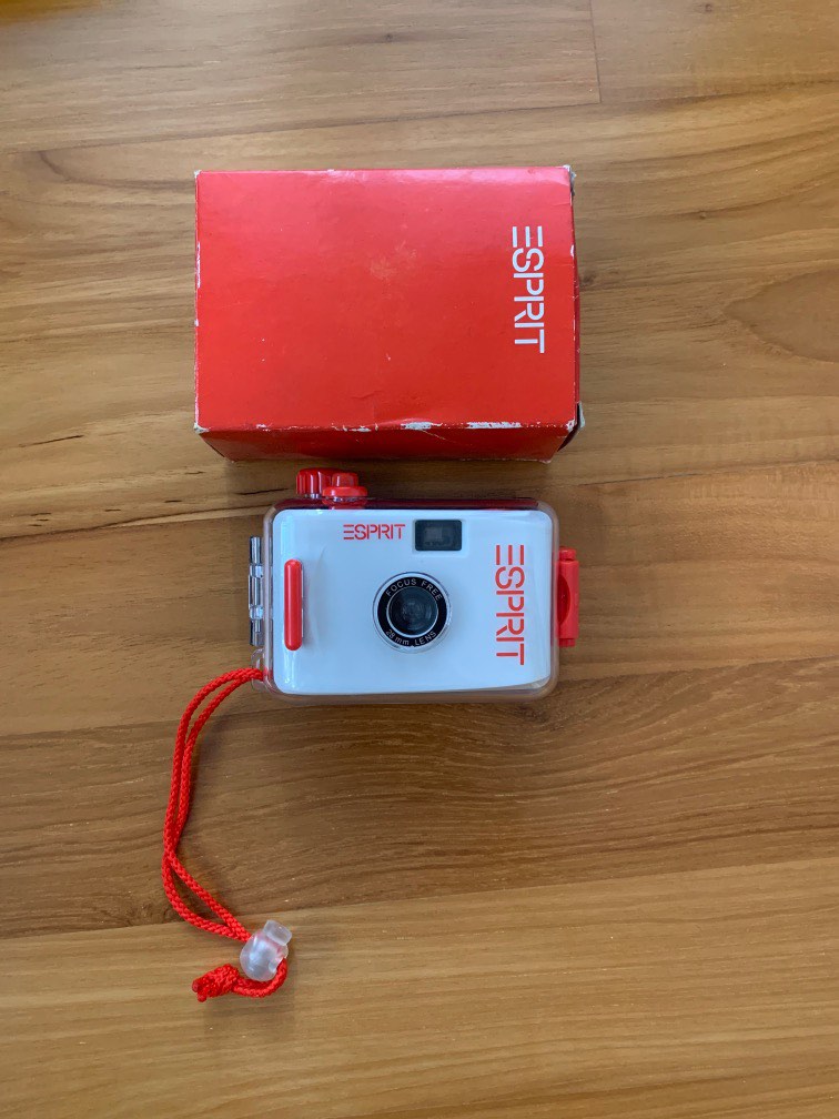 reusable film camera with waterproof casing, Photography, Cameras on ...