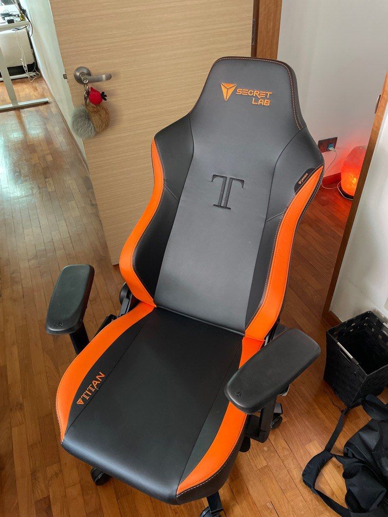 Secret Lab Titan Gaming Chair, Furniture & Home Living, Furniture ...