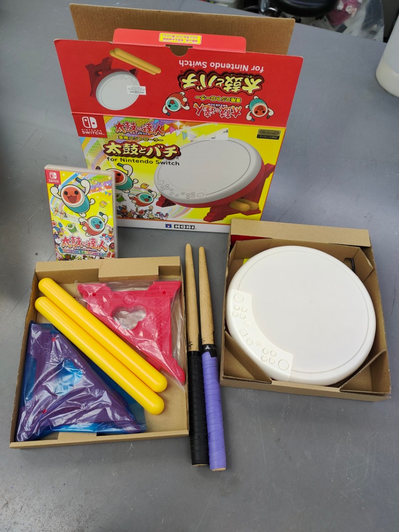 Taiko drum set with game nintendo switch like new, Video Gaming, Video ...