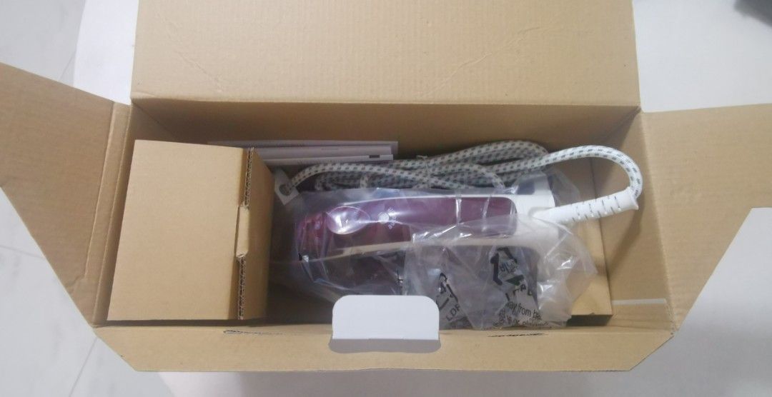 TEFAL EXPRESS STEAM IRON FV2869, TV & Home Appliances, Irons & Steamers ...