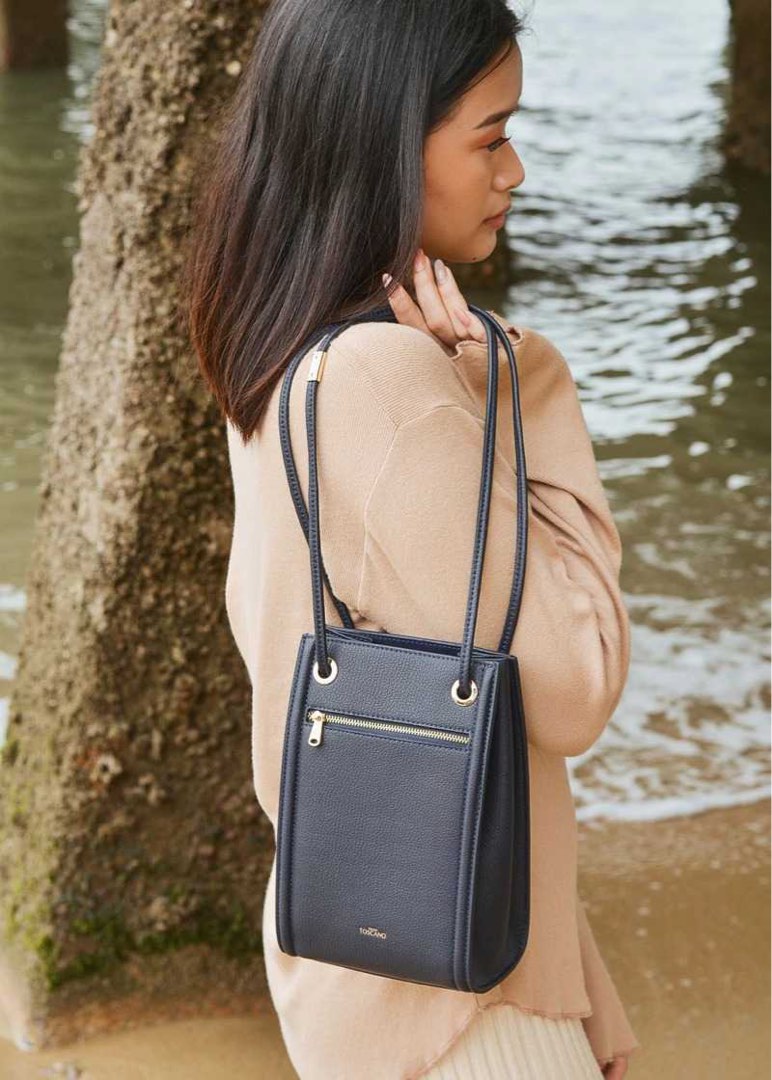 Tocco Toscano Belle Accordion Bag Black Crossbody Sling Shoulder Vegan Leather Bag, Women's ...