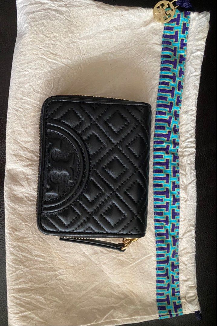 Tory Burch Fleming Wallet, Women's Fashion, Bags & Wallets, Wallets & Card Holders on Carousell