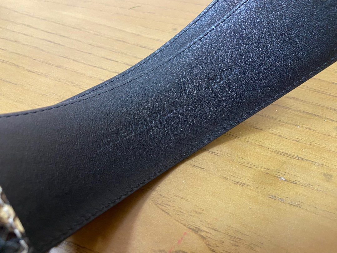 Versace snake skin belt, 女裝, 手錶及配件, 腰帶 - Carousell