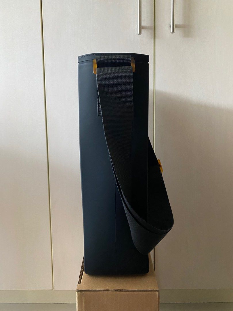 Viajecito MNL Tote Bag in Black with Brown Tortoise Adjuster, Women's ...