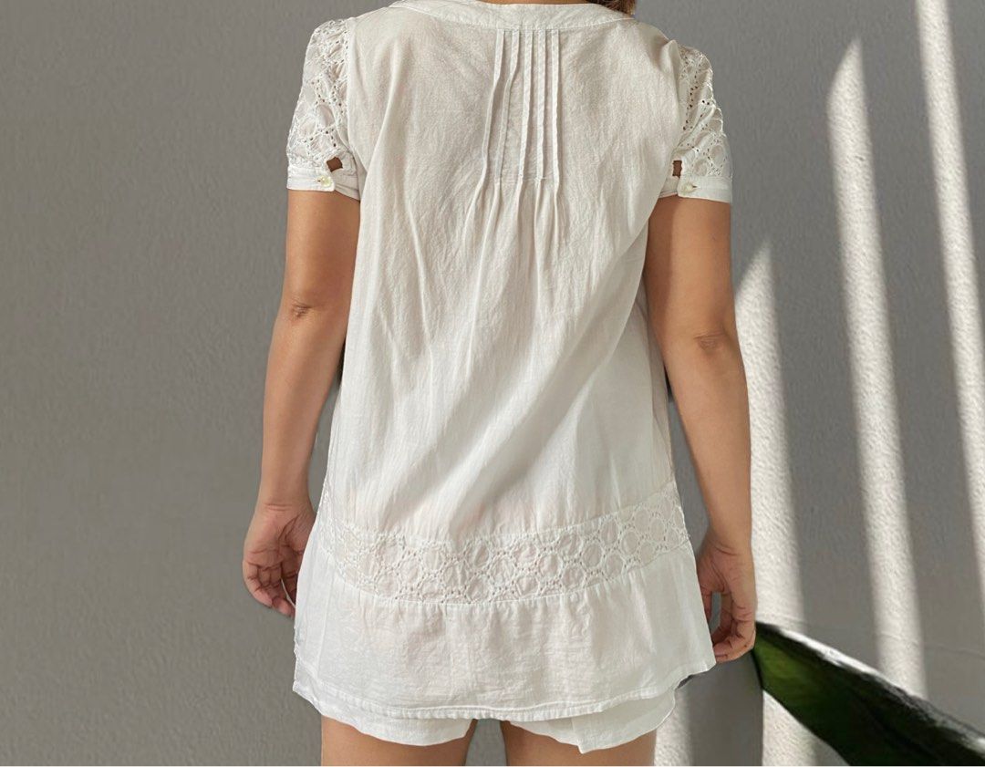 White Long Top, Women's Fashion, Tops, Blouses on Carousell