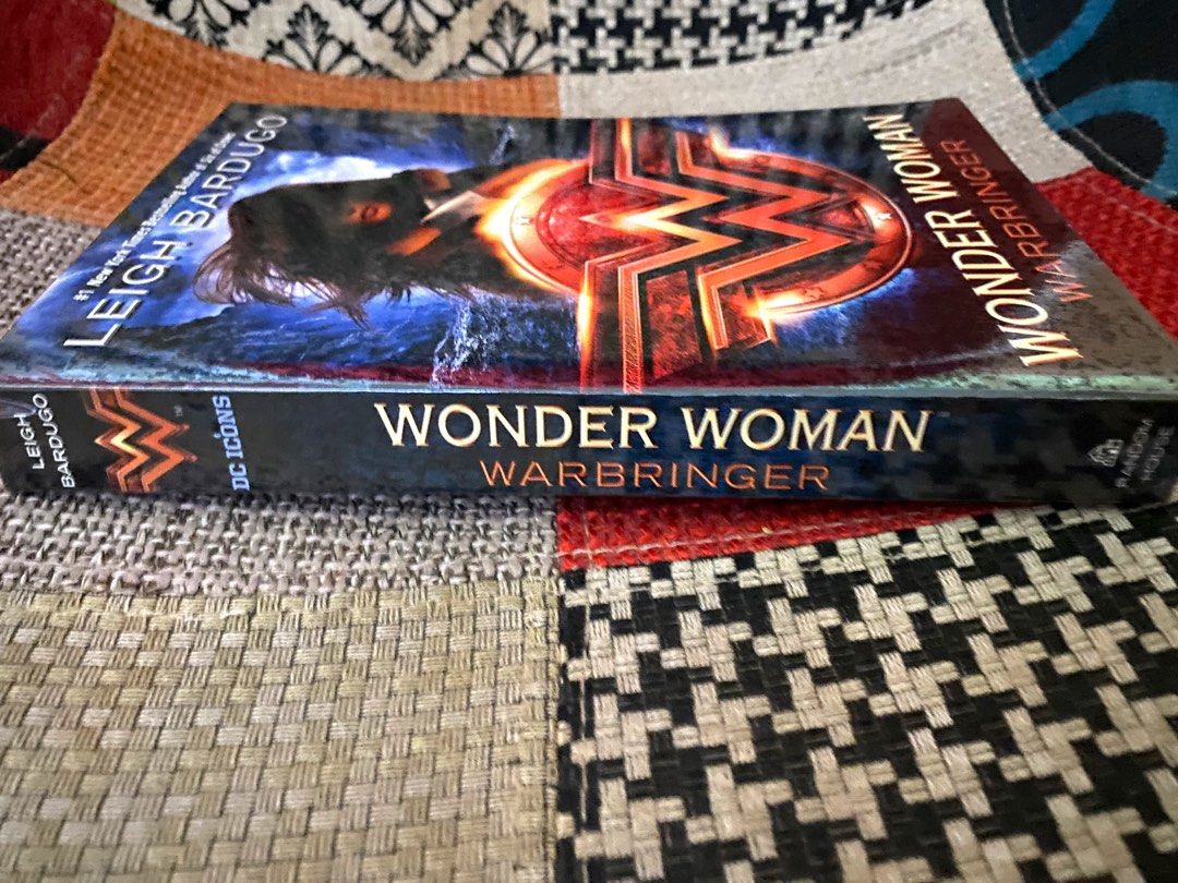 WONDER WOMAN- LEIGH BARDUGO, Hobbies & Toys, Books & Magazines, Fiction ...