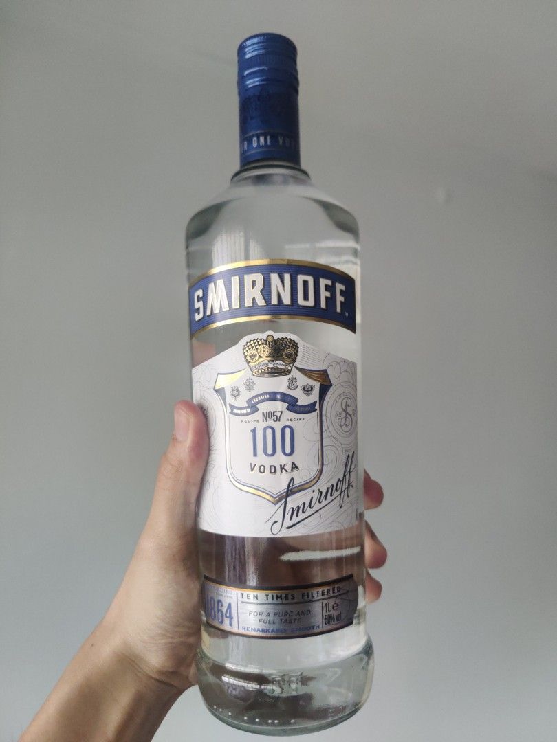 [1 Litre] Smirnoff Vodka Blue 50% alc, Food & Drinks, Alcoholic ...
