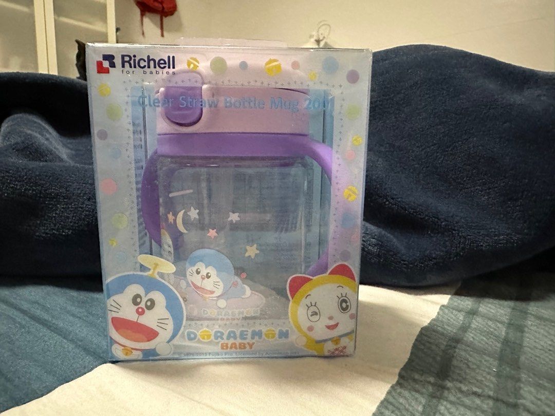 全新 Richell 利其爾 doraemon 水杯 200ml 紫色 學習水杯 哆啦a夢, 嬰兒及兒童, 護理及哺育用品, 母乳及奶瓶在旋轉拍賣