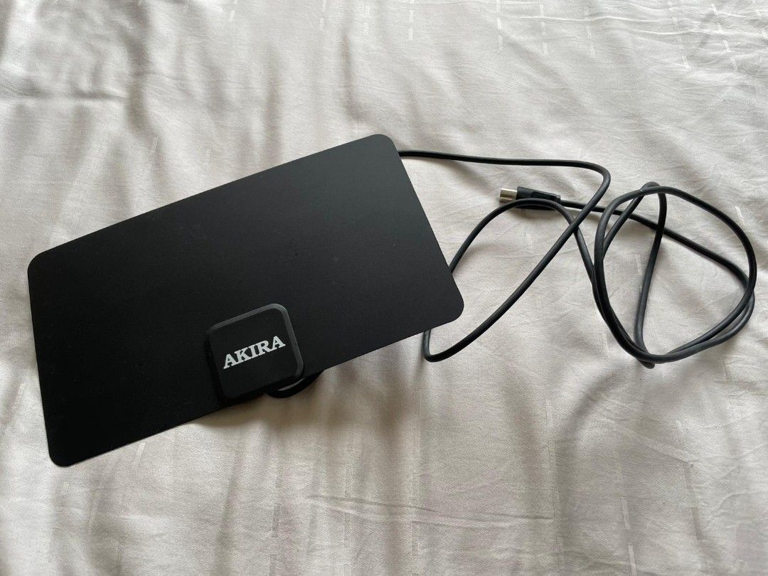 Akura slim digital TV antenna, Furniture & Home Living, Furniture, TV Consoles on Carousell
