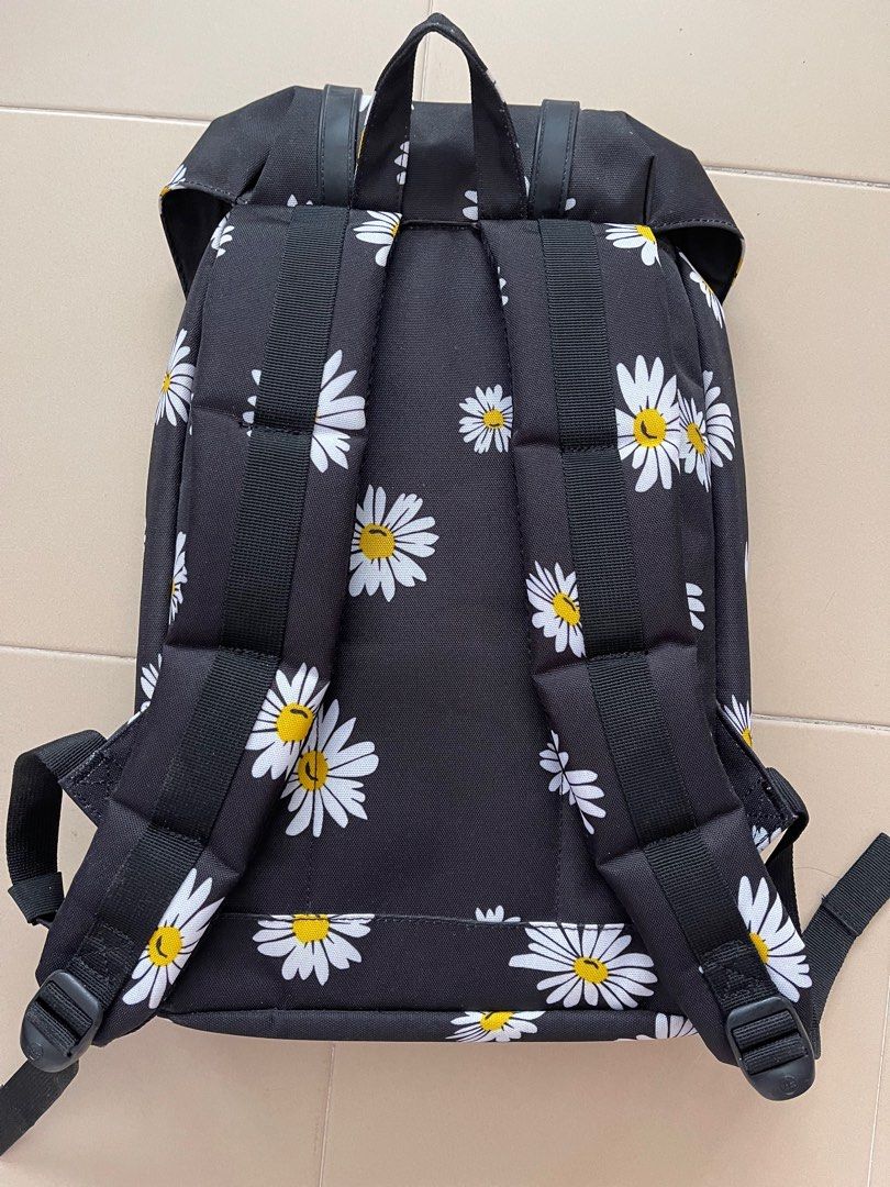 Authentic Herschel Daisy Retreat Backpack, Men's Fashion, Bags ...