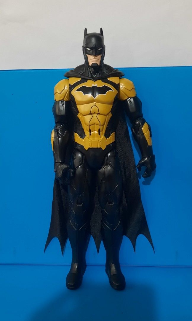 Batman in Gold/Black Bat Tech Tactical Suit 12-Inch Action Figure on ...