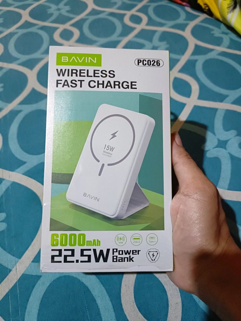 BAVIN WIRELESS MAGNETIC POWERBANK, Mobile Phones & Gadgets, Mobile ...