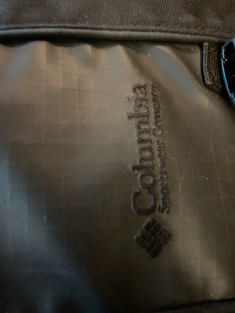 Columbia original messenger bag, Men's Fashion, Bags, Backpacks on ...