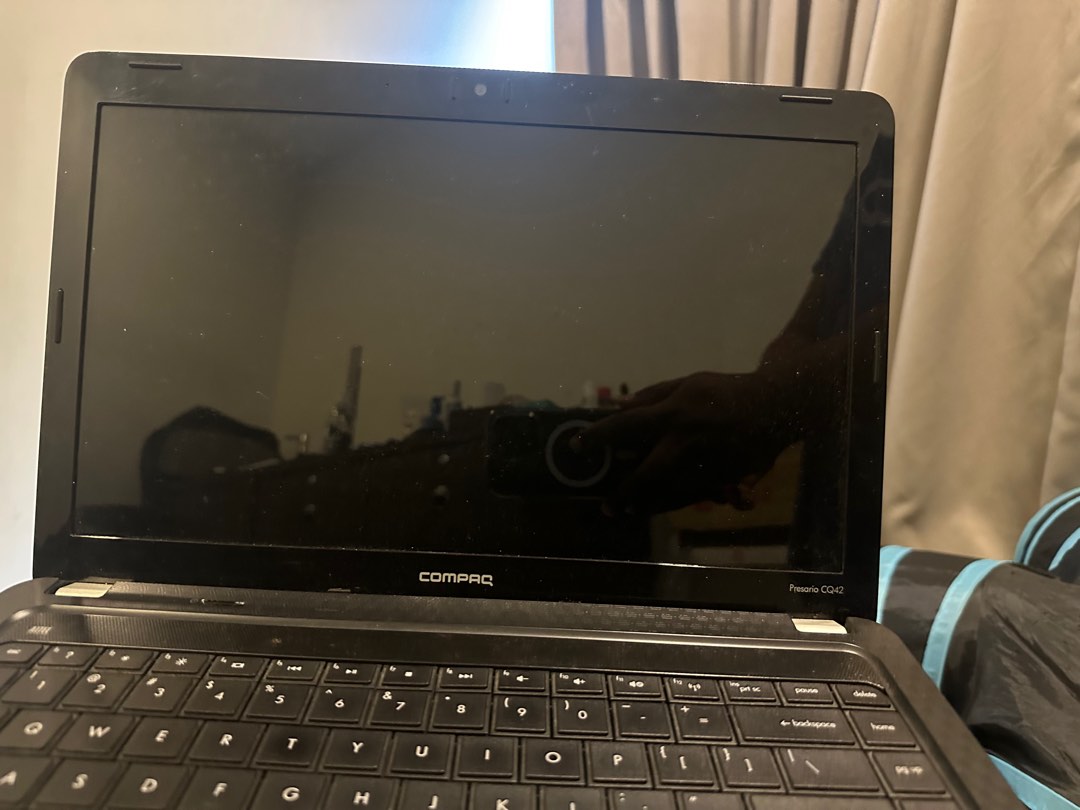 Compaq CQ42 Laptop, Computers & Tech, Laptops & Notebooks on Carousell