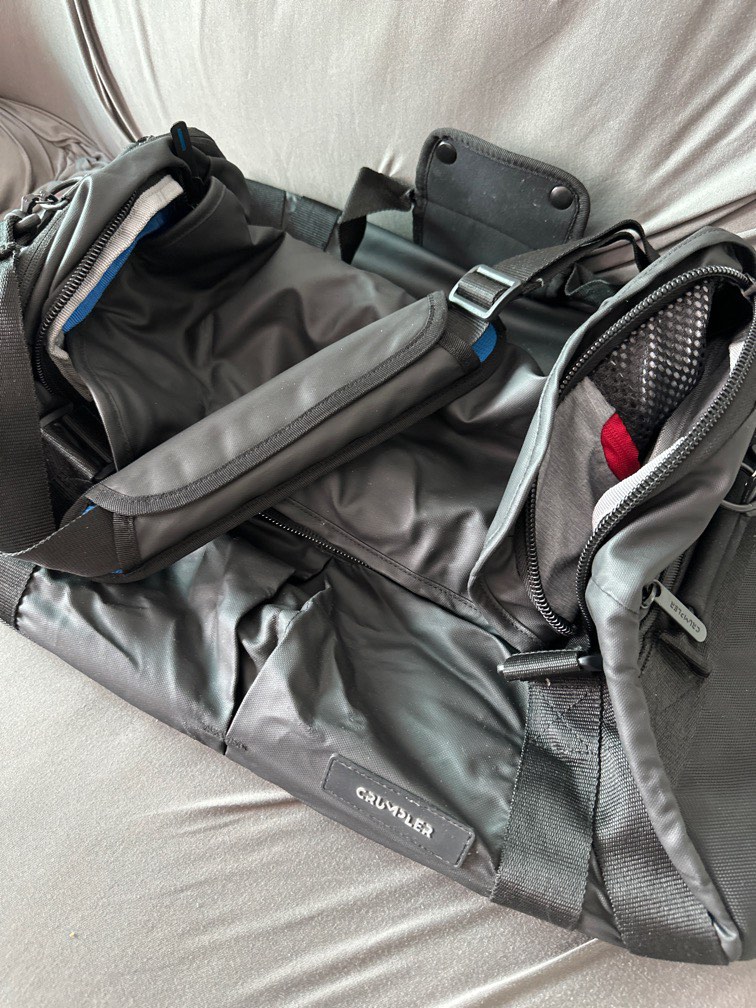 Crumpler Zero Border Duffel, Men's Fashion, Bags, Sling Bags on Carousell
